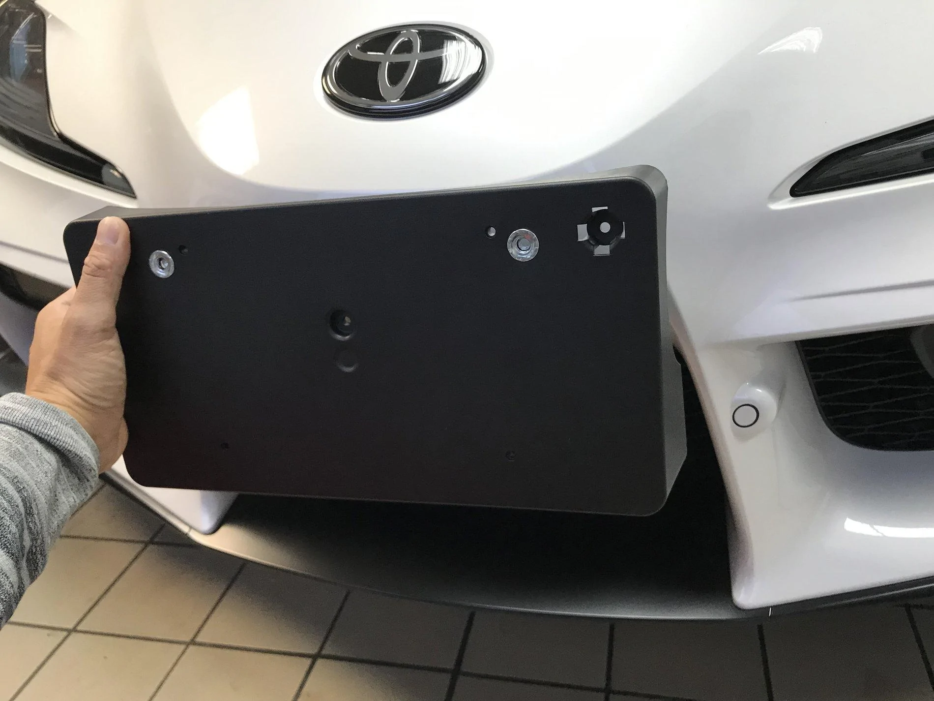 Front plate placement / Let's see those personalized License plates ...